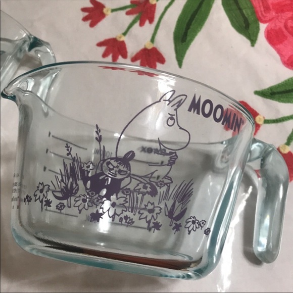 Pyrex | Kitchen | Nwt 2 Pc Pyrex Measuring Cupsmoomin Characters | Poshmark